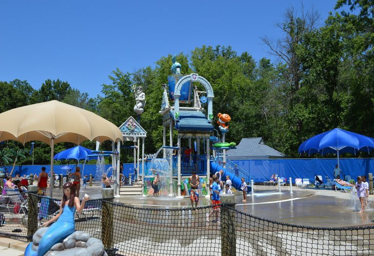 Bull Run Regional Park – Splash Slide & Play At Atlantis Waterpark!
